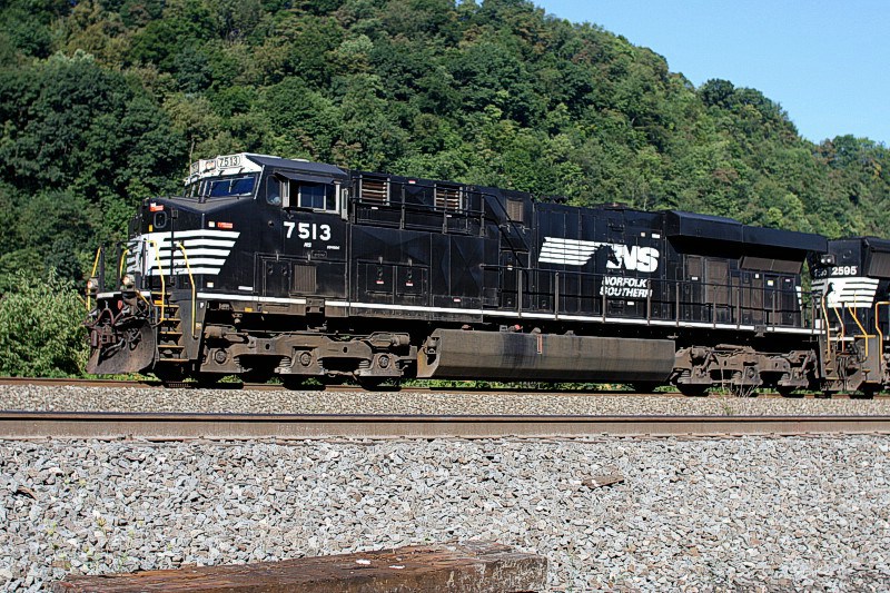 NS 7513